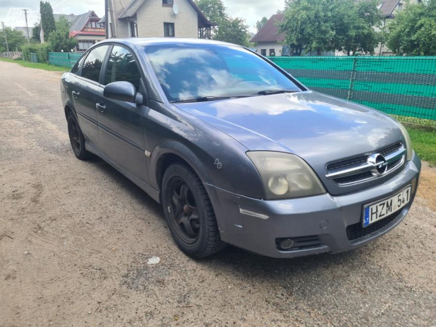 Opel Vectra 2003 in Klaipeda, with an engine capacity of 2.20 L and mileage of 313 thousand km for 850 €, photo 4 on AUTOMOTO.COM.LV