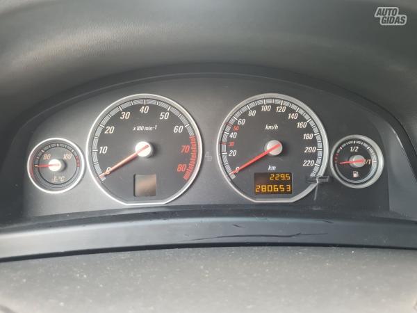 Opel Vectra 2003 in Klaipeda, with an engine capacity of 2.20 L and mileage of 313 thousand km for 850 €, photo 8 on AUTOMOTO.COM.LV