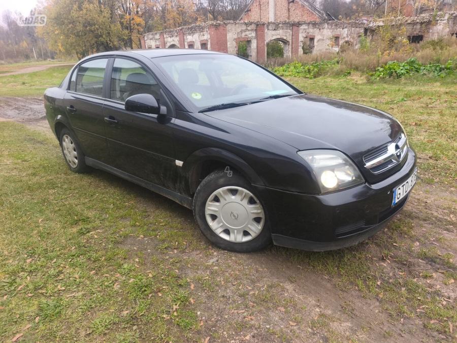 Opel Vectra 2003 in Ignalina, with an engine capacity of 2.20 L and mileage of 256 thousand km for 530 €, photo 3 on AUTOMOTO.COM.LV