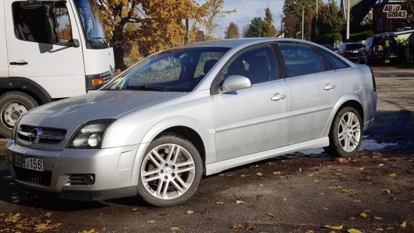 Opel Vectra 2003 in Siauliai on AUTOMOTO.COM.LV Opel Vectra 2003 in Siauliai, with an engine capacity of 2.20 L and mileage of 290 thousand km for 880 €, photo 1 on AUTOMOTO.COM.LV