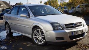 Opel Vectra 2003 in Siauliai, with an engine capacity of 2.20 L and mileage of 290 thousand km for 880 €, photo 3 on AUTOMOTO.COM.LV
