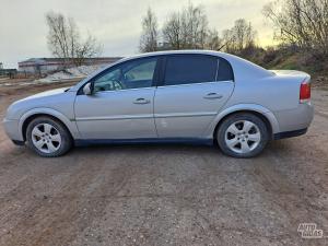 Opel Vectra 2004 in Radviliskis, with an engine capacity of 2.00 L and mileage of 320 thousand km for 850 €, photo 4 on AUTOMOTO.COM.LV