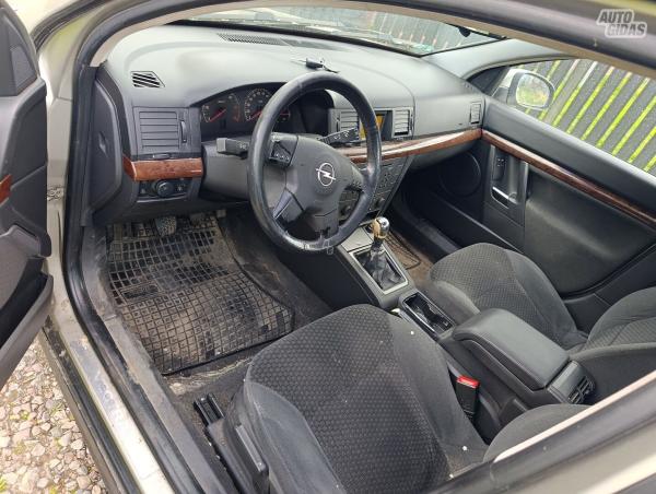 Opel Vectra 2004 Marijampole, ar dzinēja tilpumu 2.20 L un nobraukumu 288 tūkst. km par 450 €, foto 6 vietnē AUTOMOTO.COM.LV