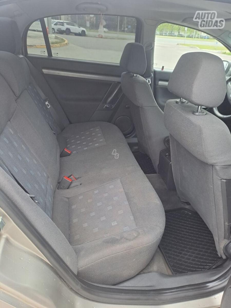 Opel Vectra 2004 Klaipėda, ar dzinēja tilpumu 2.20 L un nobraukumu 353 tūkst. km par 750 €, foto 11 vietnē AUTOMOTO.COM.LV