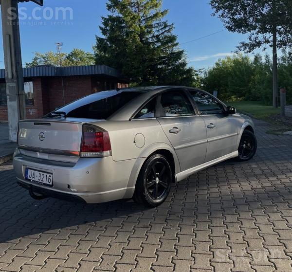 Opel Vectra 2004 Ventspils, ar dzinēja tilpumu 2.20 L un nobraukumu 470 tūkst. km par 950 €, foto 2 vietnē AUTOMOTO.COM.LV