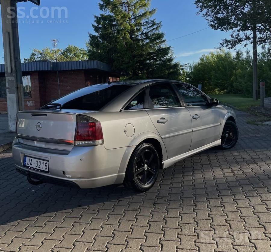 Opel Vectra 2004 Ventspils, ar dzinēja tilpumu 2.20 L un nobraukumu 470 tūkst. km par 950 €, foto 3 vietnē AUTOMOTO.COM.LV
