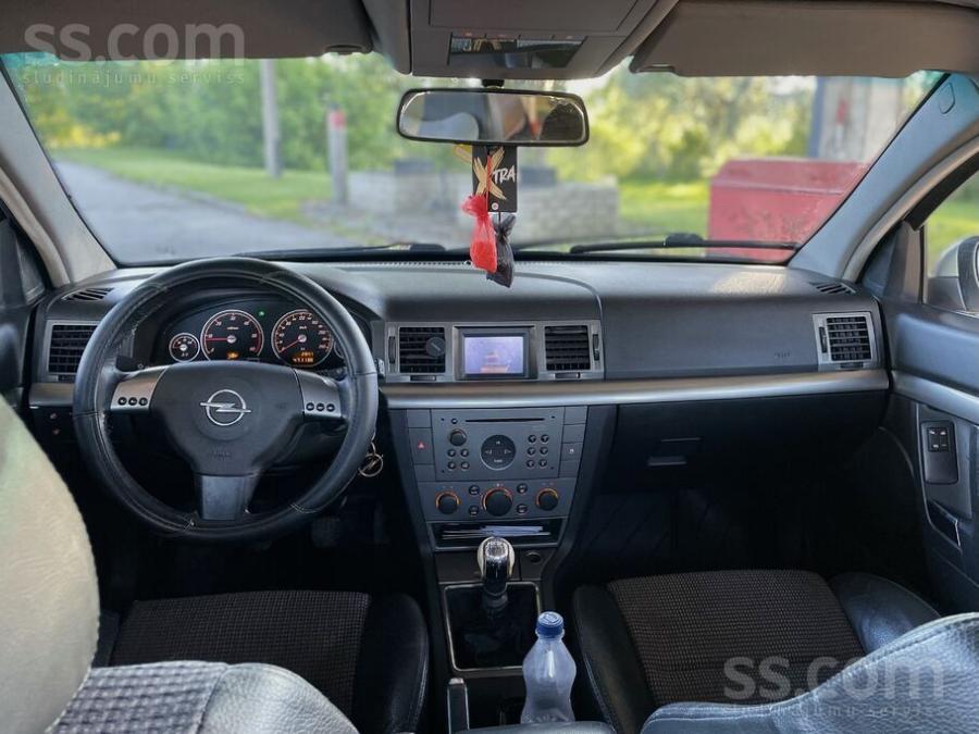 Opel Vectra 2004 Ventspils, ar dzinēja tilpumu 2.20 L un nobraukumu 470 tūkst. km par 950 €, foto 5 vietnē AUTOMOTO.COM.LV
