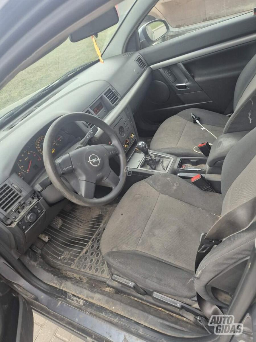 Opel Vectra 2004 Šilalė, ar dzinēja tilpumu 2.00 L un nobraukumu 300 tūkst. km par 500 €, foto 7 vietnē AUTOMOTO.COM.LV