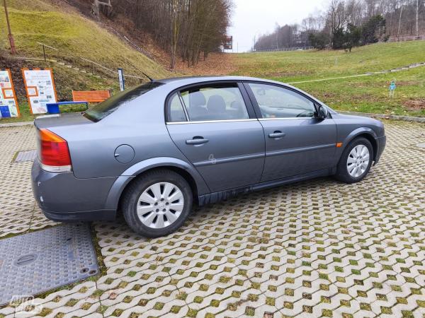 Opel Vectra 2005 in Kaunas, with an engine capacity of 2.20 L and mileage of 265 thousand km for 600 €, photo 2 on AUTOMOTO.COM.LV