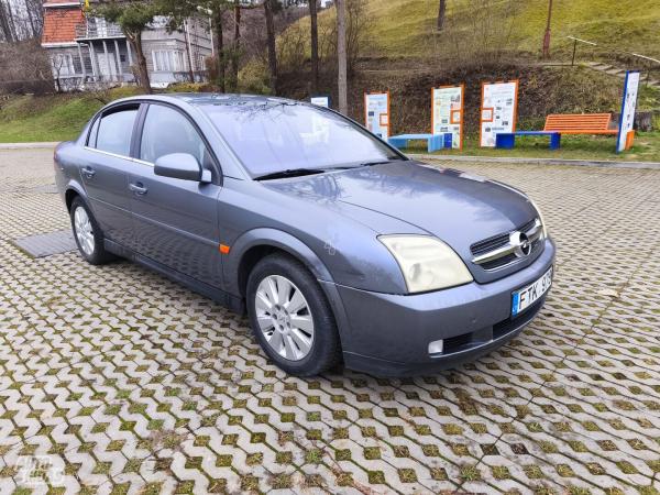 Opel Vectra 2005 in Kaunas, with an engine capacity of 2.20 L and mileage of 265 thousand km for 600 €, photo 4 on AUTOMOTO.COM.LV