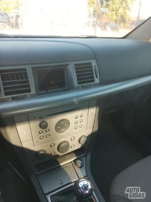 Opel Vectra 2005 in Panevezys, with an engine capacity of 2.20 L and mileage of 272 thousand km for 700 €, photo 8 on AUTOMOTO.COM.LV