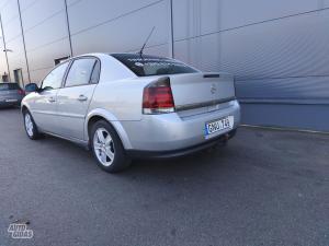 Opel Vectra 2005 in Kaunas on AUTOMOTO.COM.LV Opel Vectra 2005 in Kaunas, with an engine capacity of 1.90 L and mileage of 450 thousand km for 600 €, photo 1 on AUTOMOTO.COM.LV