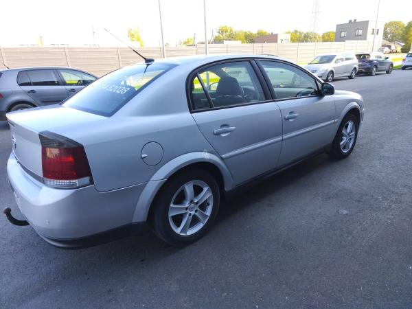 Opel Vectra 2005 Kauņa, ar dzinēja tilpumu 1.90 L un nobraukumu 450 tūkst. km par 600 €, foto 7 vietnē AUTOMOTO.COM.LV