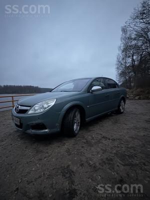 Opel Vectra 2006 in Aizkraukle, with an engine capacity of 3.00 L and mileage of 356 thousand km for 2400 €, photo 2 on AUTOMOTO.COM.LV