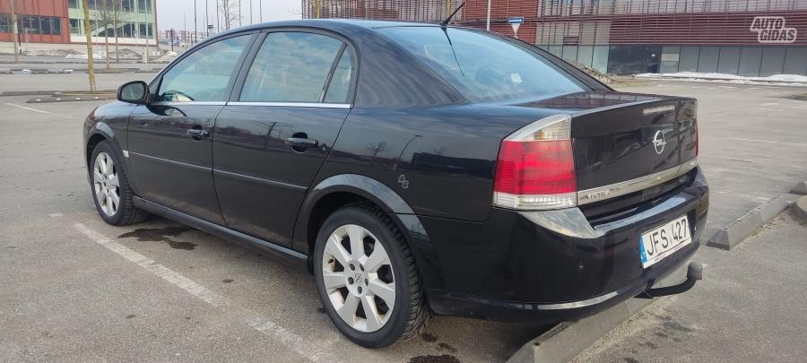 Opel Vectra 2006 in Klaipeda, with an engine capacity of 1.90 L and mileage of 320 thousand km for 1200 €, photo 2 on AUTOMOTO.COM.LV