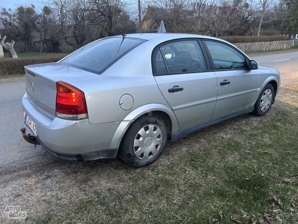 Opel Vectra 2006 in Varena, with an engine capacity of 1.90 L and mileage of 350 thousand km for 450 €, photo 1 on AUTOMOTO.COM.LV