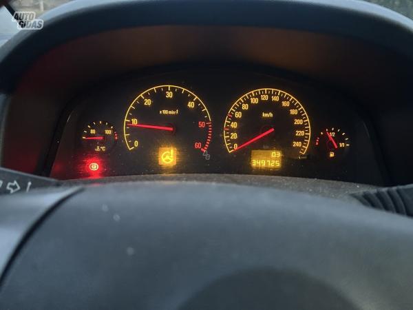 Opel Vectra 2006 in Varena, with an engine capacity of 1.90 L and mileage of 350 thousand km for 450 €, photo 6 on AUTOMOTO.COM.LV