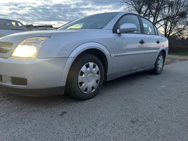 Opel Vectra 2006 in Varena, with an engine capacity of 1.90 L and mileage of 350 thousand km for 410 €, photo 5 on AUTOMOTO.COM.LV