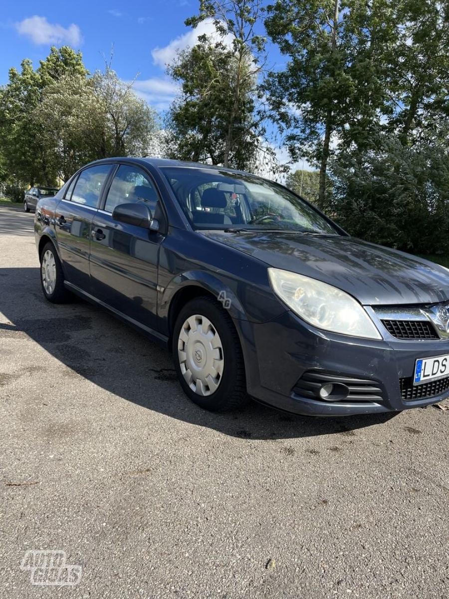 Opel Vectra 2006 in Siauliai, with an engine capacity of 1.90 L and mileage of 281 thousand km for 1200 €, photo 4 on AUTOMOTO.COM.LV