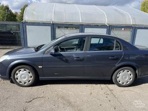 Opel Vectra 2006 in Siauliai, with an engine capacity of 1.90 L and mileage of 281 thousand km for 1200 €, photo 5 on AUTOMOTO.COM.LV
