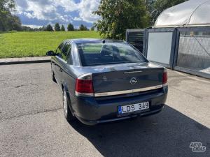 Opel Vectra 2006 in Siauliai, with an engine capacity of 1.90 L and mileage of 281 thousand km for 1200 €, photo 6 on AUTOMOTO.COM.LV