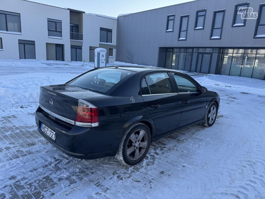 Opel Vectra 2007 Viļņa, ar dzinēja tilpumu 1.90 L un nobraukumu 300 tūkst. km par 850 €, foto 3 vietnē AUTOMOTO.COM.LV