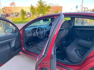 Opel Vectra 2007 in Siauliai, with an engine capacity of 1.90 L and mileage of 23 thousand km for 750 €, photo 8 on AUTOMOTO.COM.LV