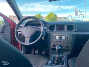 Opel Vectra 2007 in Siauliai, with an engine capacity of 1.90 L and mileage of 23 thousand km for 750 €, photo 9 on AUTOMOTO.COM.LV