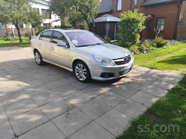 Opel Vectra 2008 in Jelgava, with an engine capacity of 1.90 L and mileage of 267 thousand km for 3000 €, photo 1 on AUTOMOTO.COM.LV