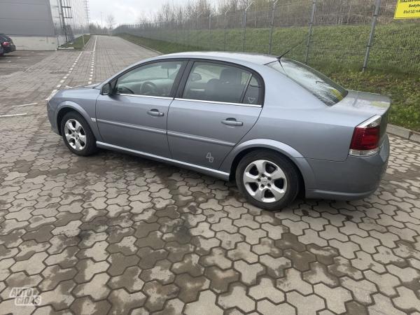 Opel Vectra 2008 in Vilnius, with an engine capacity of 1.90 L and mileage of 280 thousand km for 1500 €, photo 6 on AUTOMOTO.COM.LV