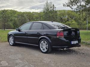 Opel Vectra 2008 in Taurage, with an engine capacity of 1.90 L and mileage of 283 thousand km for 1750 €, photo 4 on AUTOMOTO.COM.LV