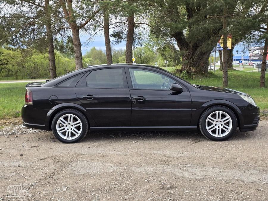 Opel Vectra 2008 in Taurage, with an engine capacity of 1.90 L and mileage of 283 thousand km for 1750 €, photo 6 on AUTOMOTO.COM.LV