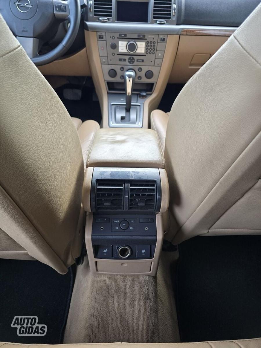 Opel Vectra 2008 in Taurage, with an engine capacity of 1.90 L and mileage of 283 thousand km for 1750 €, photo 15 on AUTOMOTO.COM.LV