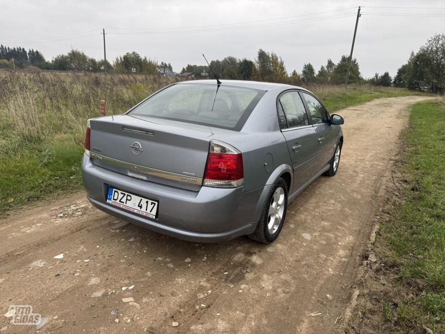 Opel Vectra 2008 Viļņa, ar dzinēja tilpumu 1.90 L un nobraukumu 280 tūkst. km par 1450 €, foto 9 vietnē AUTOMOTO.COM.LV