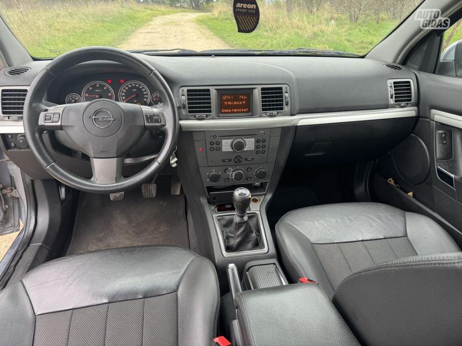 Opel Vectra 2008 Viļņa, ar dzinēja tilpumu 1.90 L un nobraukumu 280 tūkst. km par 1450 €, foto 12 vietnē AUTOMOTO.COM.LV