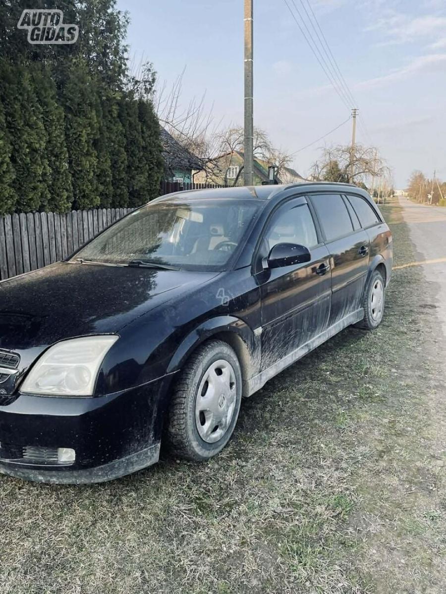 Opel Vectra 2002 in Marijampole, with an engine capacity of 2.20 L and mileage of 300 thousand km for 330 €, photo 3 on AUTOMOTO.COM.LV