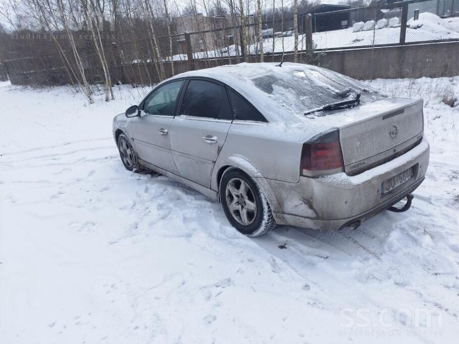 Opel Vectra 2003 Preiļi, ar dzinēja tilpumu 2.00 L un nobraukumu 342 tūkst. km par 500 €, foto 2 vietnē AUTOMOTO.COM.LV