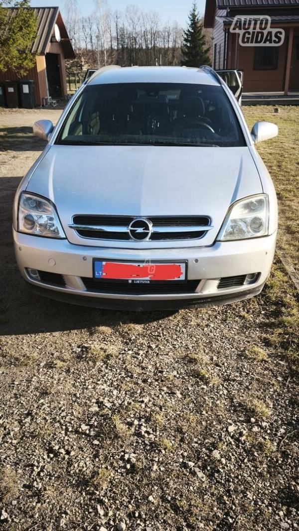 Opel Vectra 2004 in Panevezys, with an engine capacity of 1.90 L and mileage of 483 thousand km for 750 €, photo 3 on AUTOMOTO.COM.LV