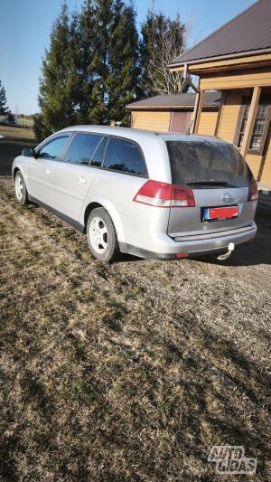 Opel Vectra 2004 in Panevezys, with an engine capacity of 1.90 L and mileage of 483 thousand km for 750 €, photo 7 on AUTOMOTO.COM.LV