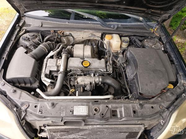 Opel Vectra 2004 Marijampole, ar dzinēja tilpumu 2.20 L un nobraukumu 400 tūkst. km par 450 €, foto 2 vietnē AUTOMOTO.COM.LV