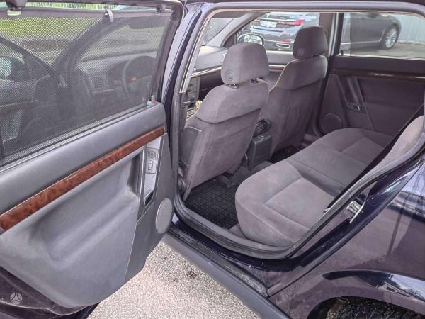 Opel Vectra 2004 in Vilnius, with an engine capacity of 2.17 L and mileage of 450 thousand km for 1500 €, photo 4 on AUTOMOTO.COM.LV