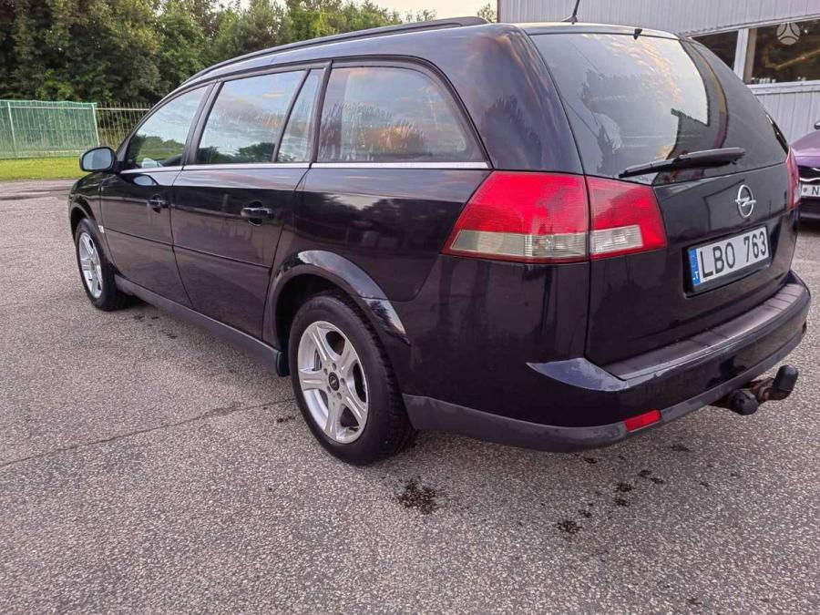 Опель Вектра 2004 в Вильнюс, объемом двигателя 2.17 л и пробегом 450 тыс. км за 1500 €, фото 8 на AUTOMOTO.COM.LV