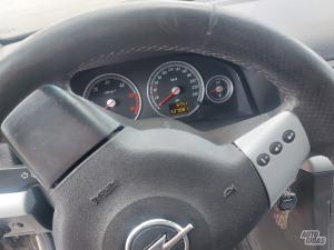 Опель Вектра 2004 в Паневежис, объемом двигателя 1.90 л и пробегом 365 тыс. км за 880 €, фото 5 на AUTOMOTO.COM.LV