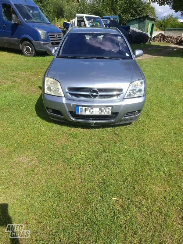 Opel Vectra 2004 in Prienai, with an engine capacity of 2.20 L and mileage of 389 thousand km for 700 €, photo 4 on AUTOMOTO.COM.LV