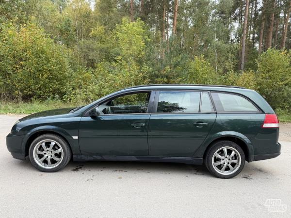 Opel Vectra 2004 in Ukmerge on AUTOMOTO.COM.LV Opel Vectra 2004 in Ukmerge, with an engine capacity of 1.90 L and mileage of 299 thousand km for 850 €, photo 3 on AUTOMOTO.COM.LV