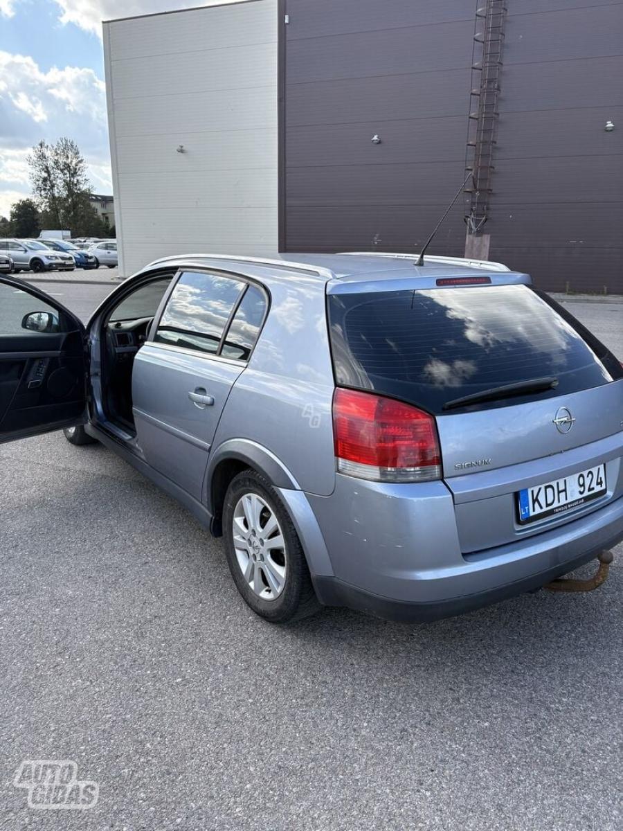 Opel Vectra 2004 in Jonava, with an engine capacity of 2.20 L and mileage of 240 thousand km for 800 €, photo 6 on AUTOMOTO.COM.LV