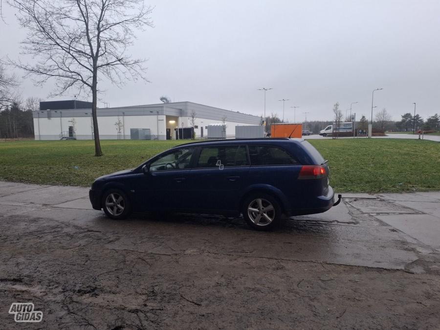 Opel Vectra 2005 Viļņa, ar dzinēja tilpumu 1.90 L un nobraukumu 400 tūkst. km par 890 €, foto 8 vietnē AUTOMOTO.COM.LV
