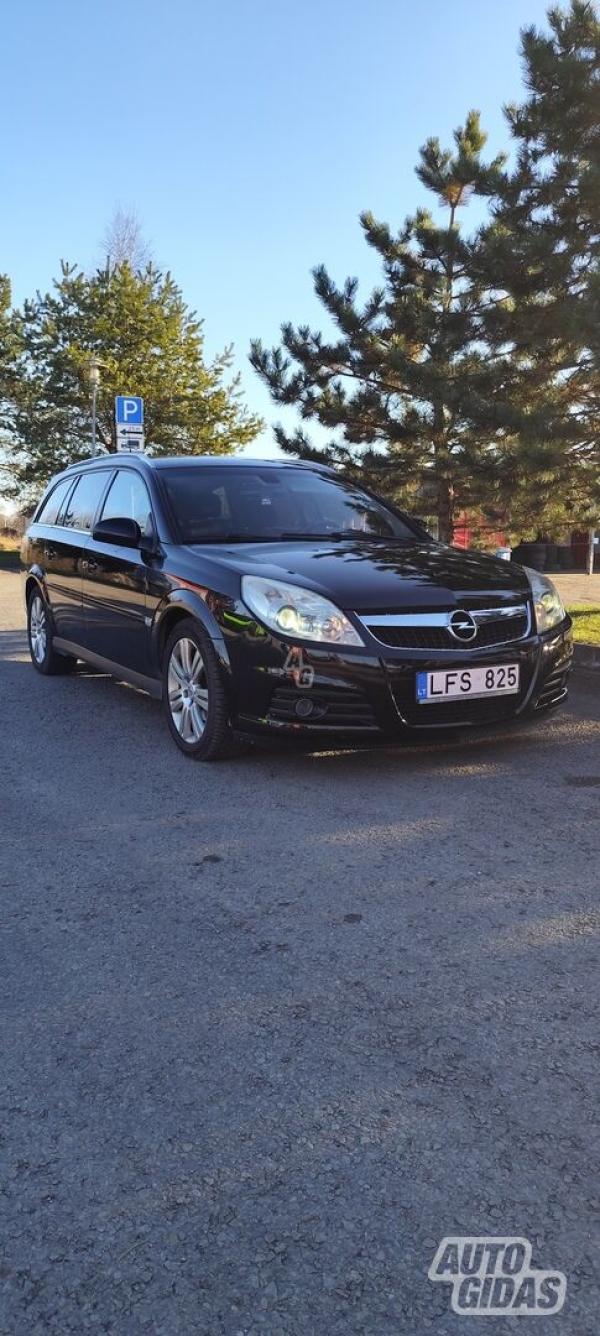 Opel Vectra 2005 in Panevezys, with an engine capacity of 1.90 L and mileage of 289 thousand km for 1950 €, photo 1 on AUTOMOTO.COM.LV