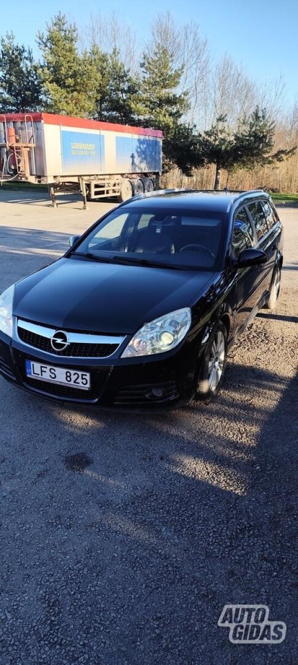 Opel Vectra 2005 in Panevezys, with an engine capacity of 1.90 L and mileage of 289 thousand km for 1950 €, photo 6 on AUTOMOTO.COM.LV