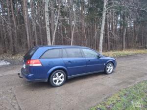 Opel Vectra 2005 in Vilnius, with an engine capacity of 1.90 L and mileage of 400 thousand km for 890 €, photo 6 on AUTOMOTO.COM.LV